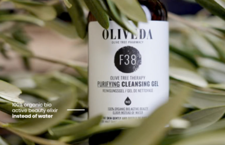 The Best Waterless Facial Cleansers | Kelly Snider